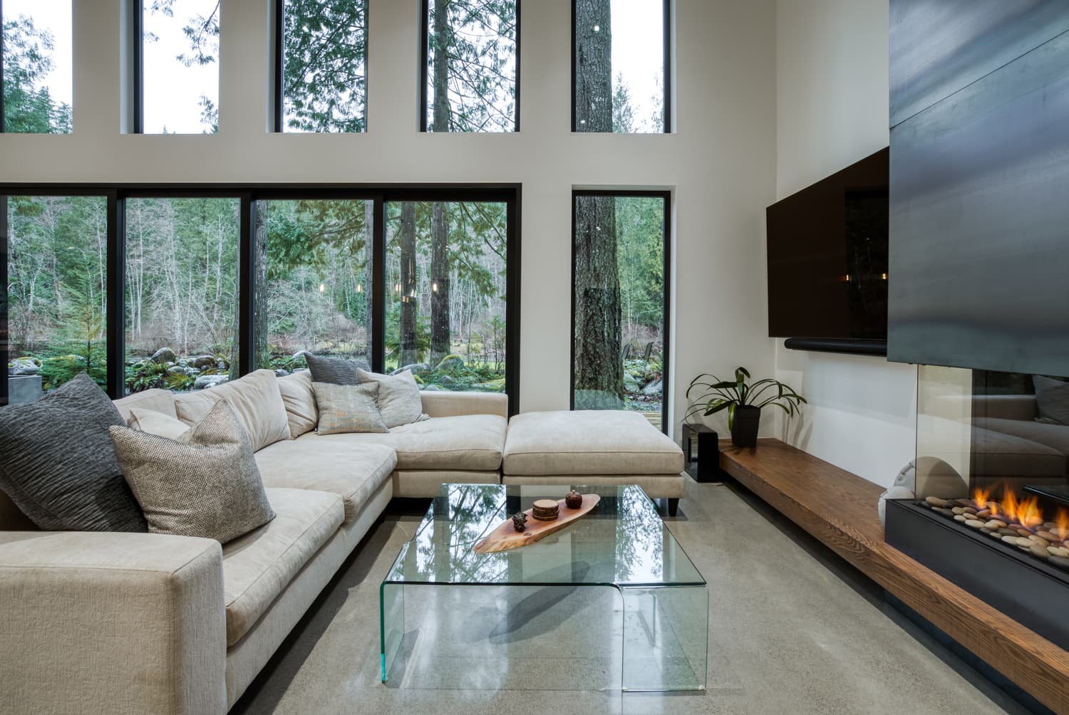 Wooded Luxury Home | Location Base